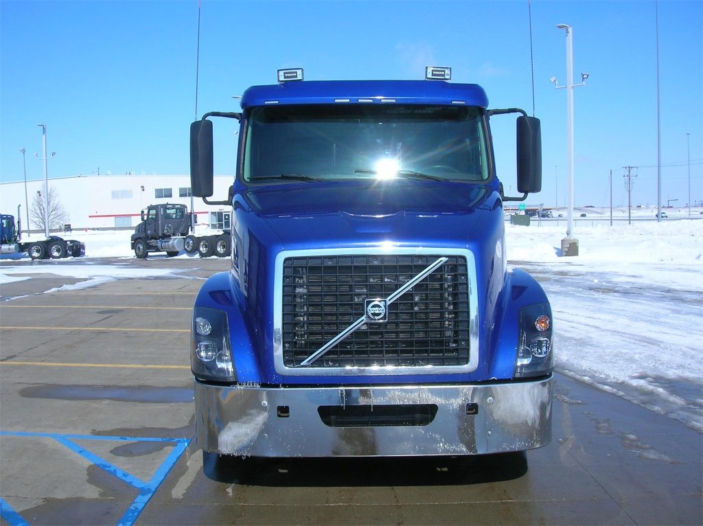 2018 VOLVO VNL64T430 U888270 - RDO Truck Centers